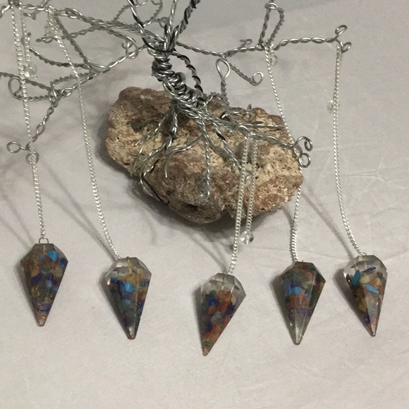 The Glen of Lady Reeves | Other | Seven Chakra Gemstone Orgone Pendulum ...
